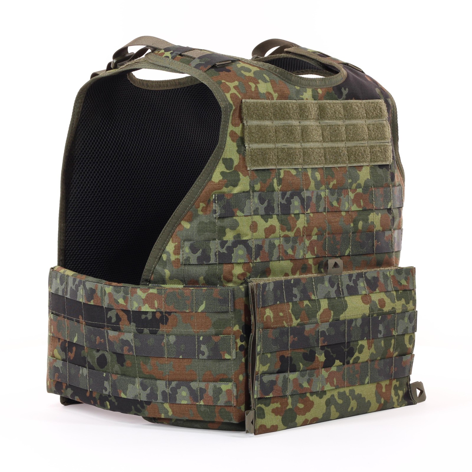 Plate support and protective vest combined in ARES plate carrier